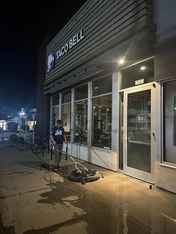 Restaurant Cleaning in Hampton Roads, VA | Free Estimate